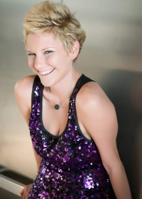 Feel Good Friday: Kelli's Kloset - Eagle 98.1 - The ROCK Station